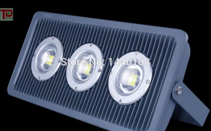 ĐÈN PHA LED 150W XƯƠNG CÁ - ĐÈN PHA LED 150W GIÁ RẺ HỒ CHÍ MINH